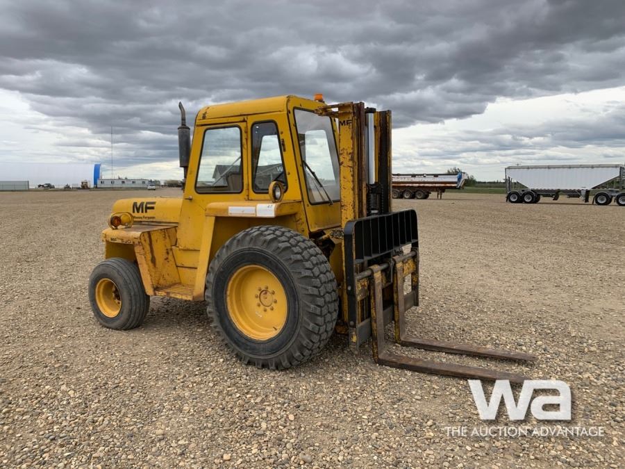 MASSEY FERGUSON 6500 ROUGH TERRAIN FORKLIFT