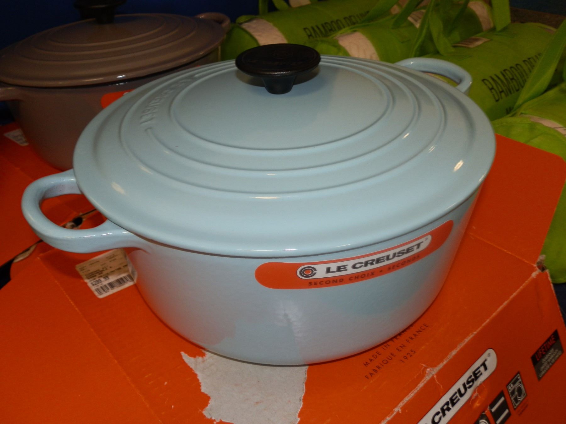 French cooking pot