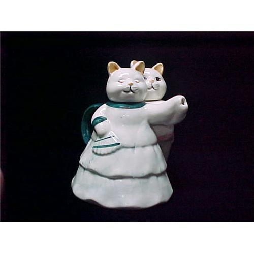 Vintage Teapot - Dancing Cats #1045645