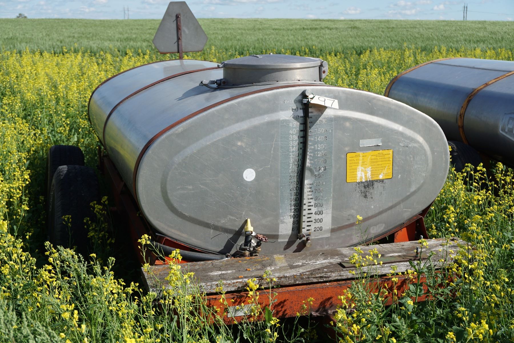 Sprayer tank water Aluminum 450 gallon