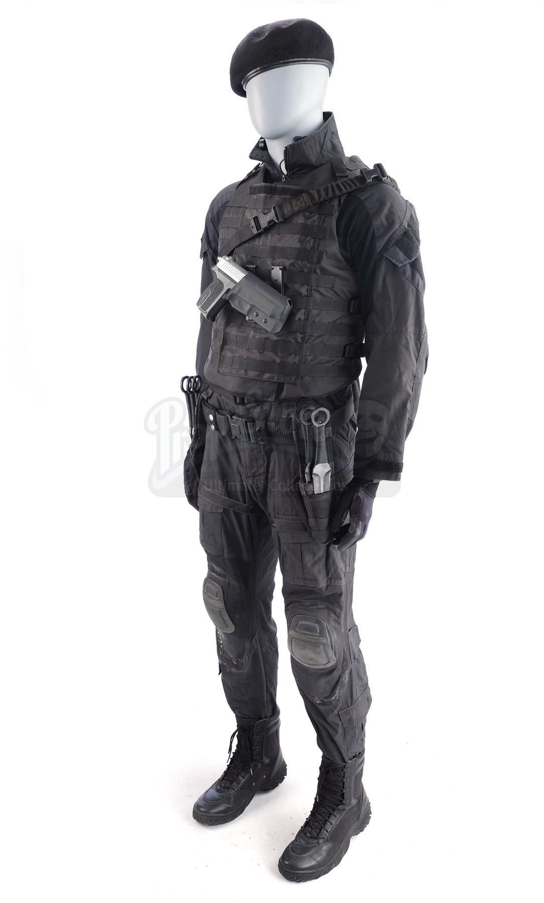Lot #240 - THE EXPENDABLES 2 (2012) - Lee Christmas' (Jason Statham ...