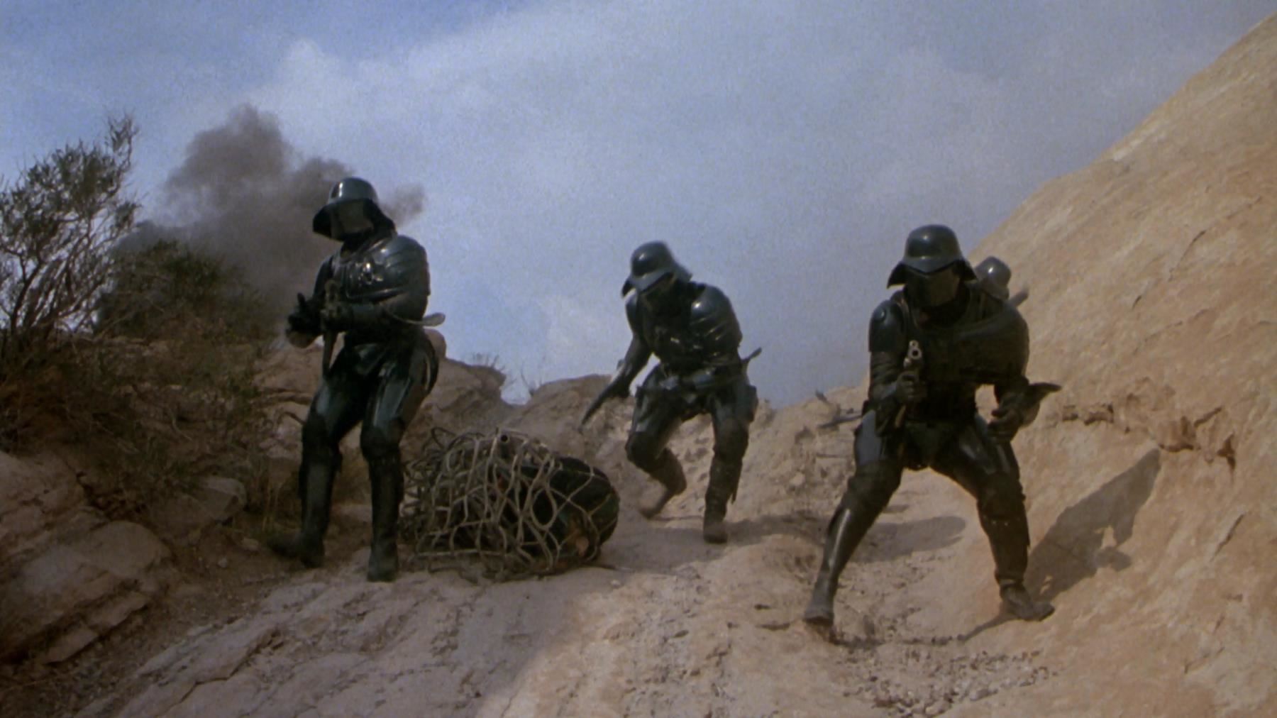 Lot #476 - MASTERS OF THE UNIVERSE (1987) - Eternian Soldier Blaster ...