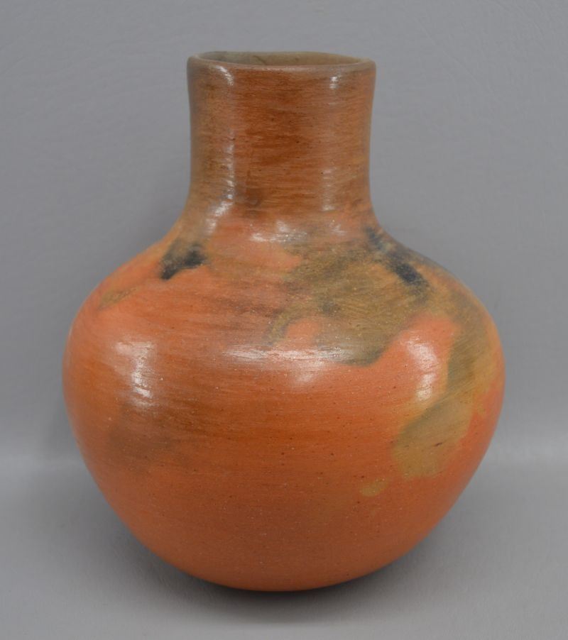 NATIVE AMERICAN CHEROKEE INDIAN POTTERY VASE BY BERNADINE GEORGE