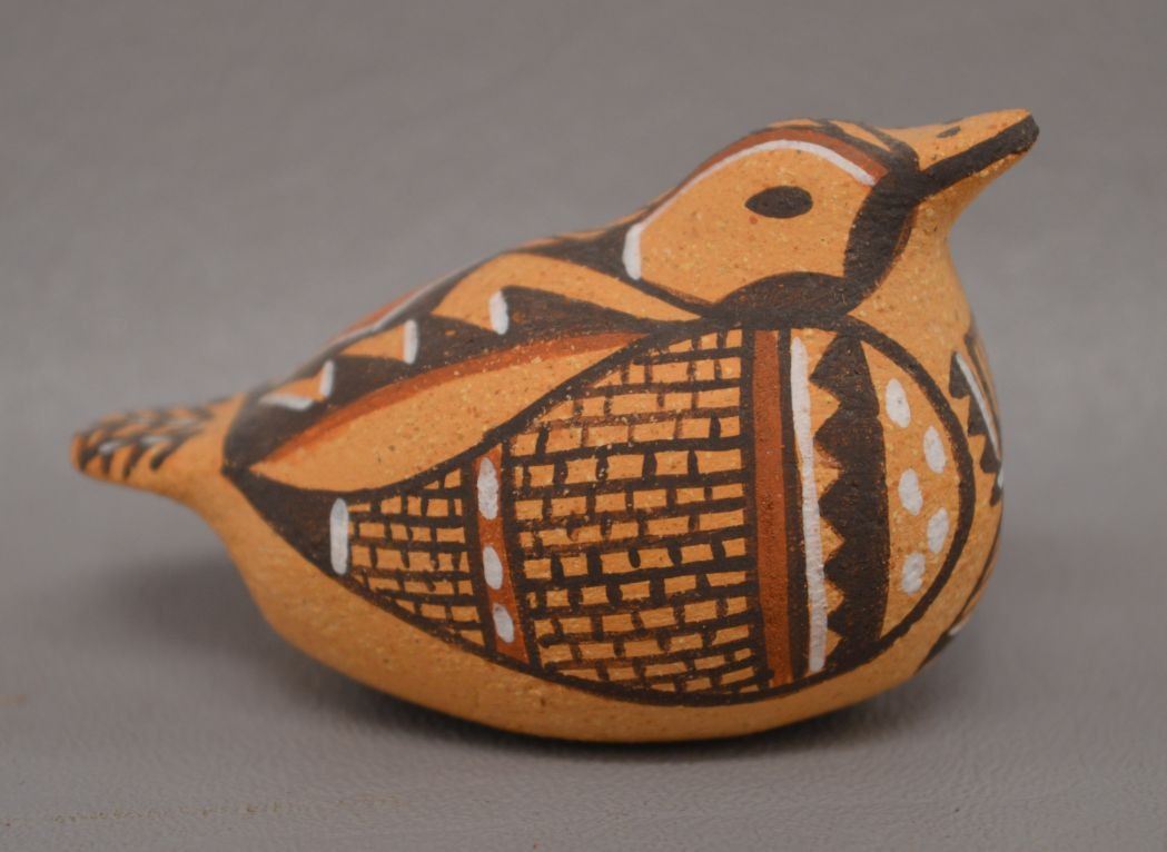 NATIVE AMERICAN ZUNI POTTERY BIRD BY ERMA KALESTEWA HOMER