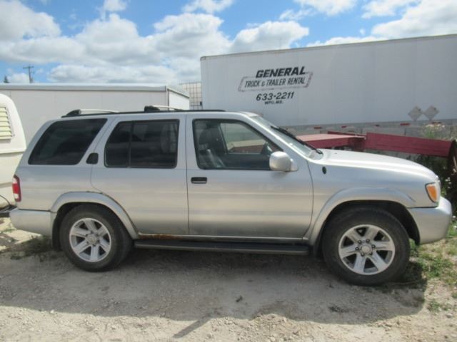 03 Nissan Pathfinder LE SUV 4 x4 w TOD No Safety