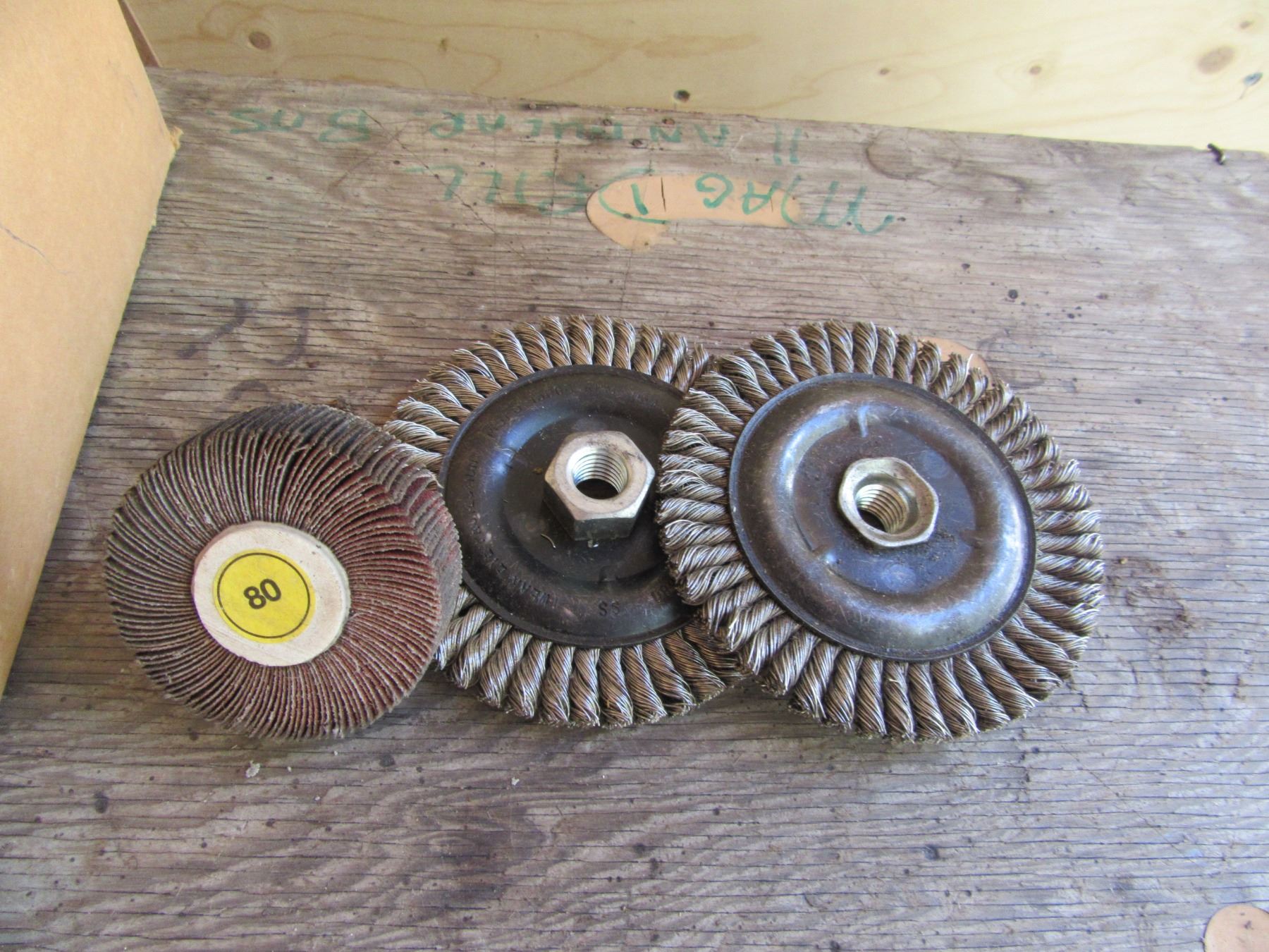 BOX WITH ASSORTED WIRE BRUSH WHEELS, FLAPPER WHEELS, ETC