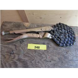 VISE GRIP CHAIN PIPE CLAMP