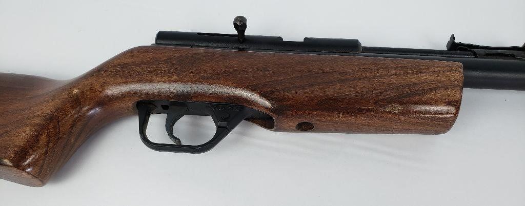 Benjamin Buccaneer AS392 .22 Air Rifle