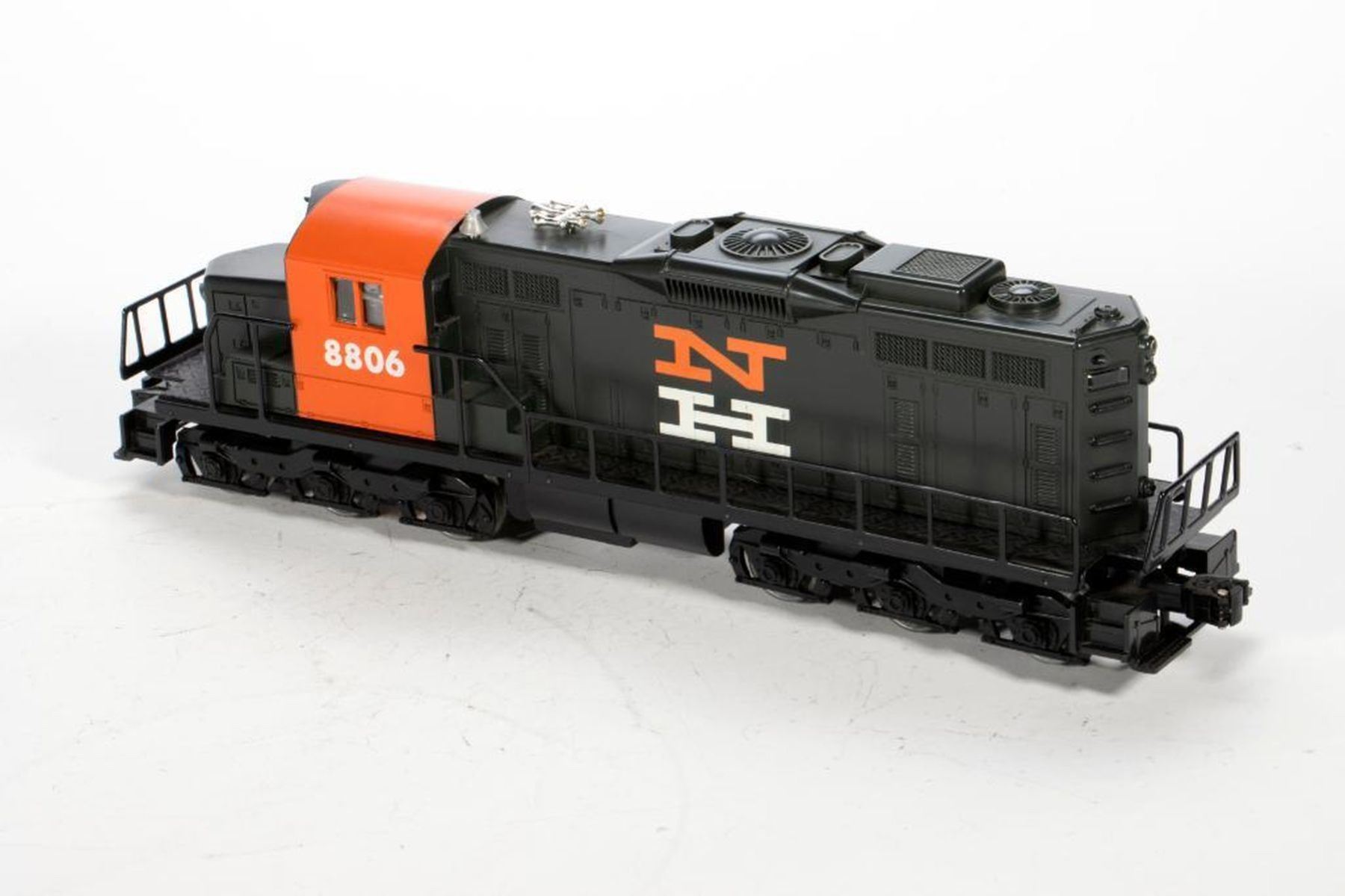 O Gauge Lionel 6-18806 New Haven SD-18 Locomotive