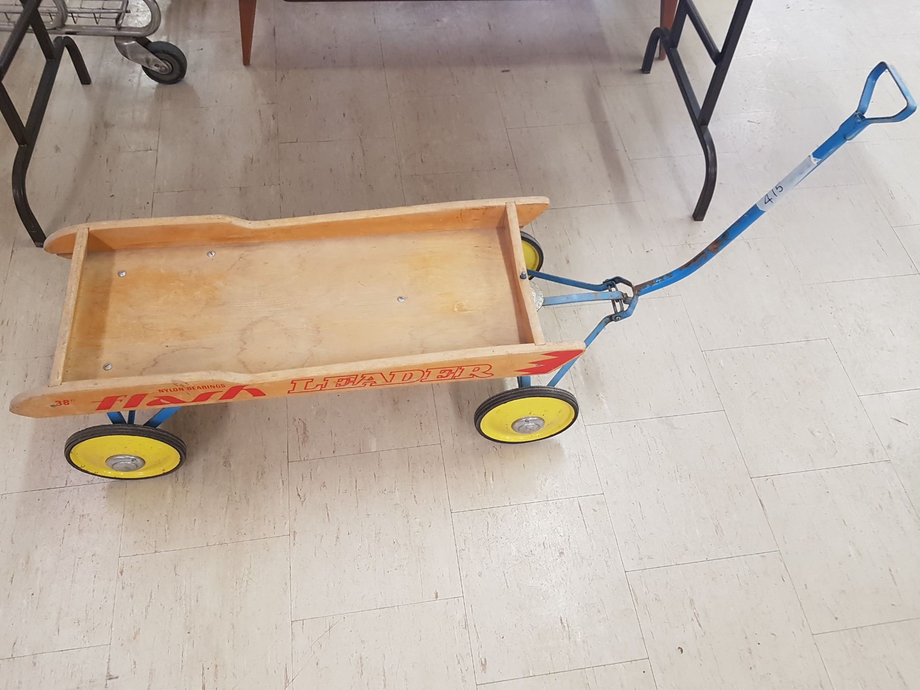 FLASH LEADER PULL WAGON 38" BOX