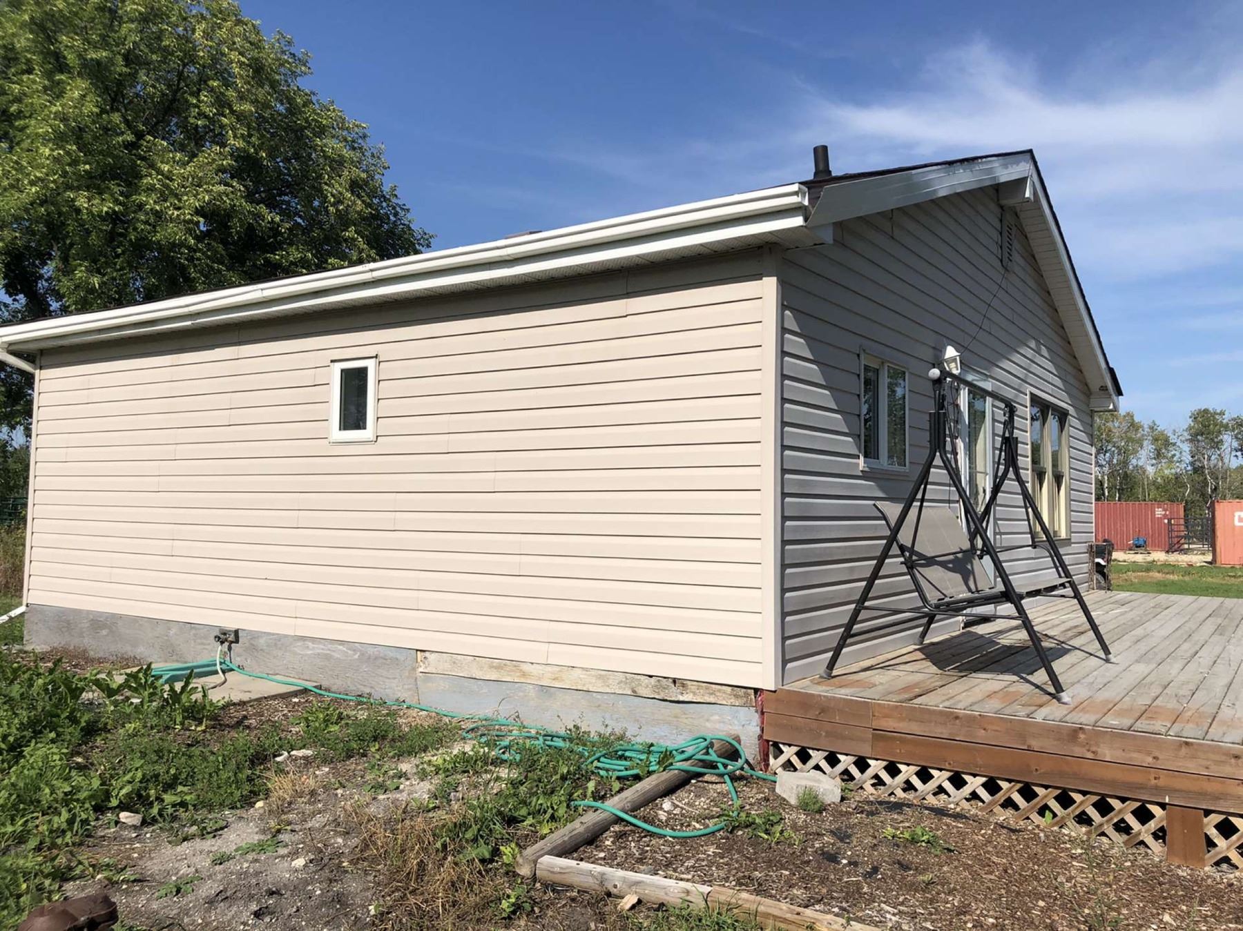 TO BE MOVED- 30' x 25' 768 Sq Ft 4 Season Cabin