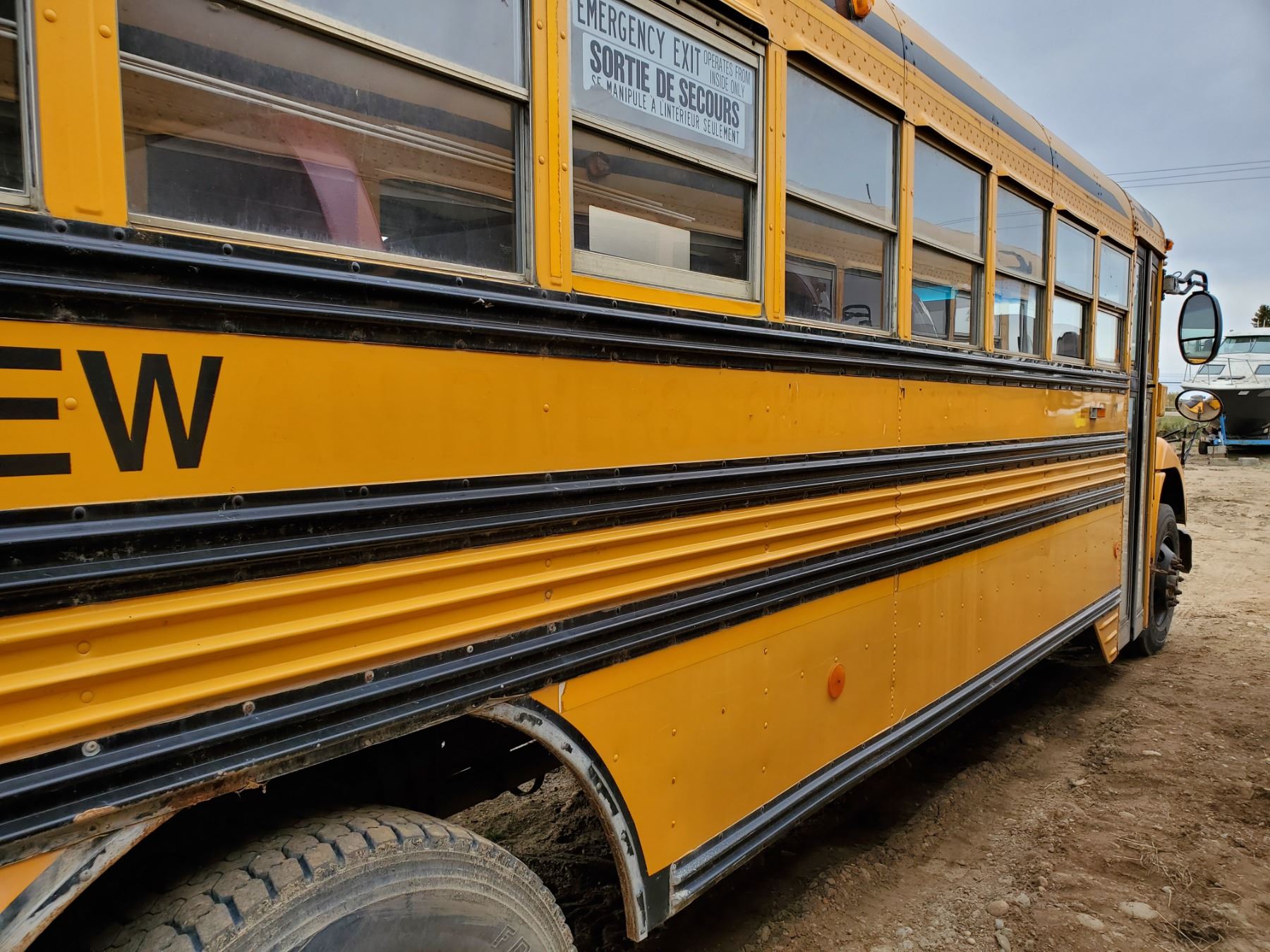 2005 54 PASSENGER BUS VISION BLUE BIRD 1BAKFCKH95F220781 (HAS KEYS ...