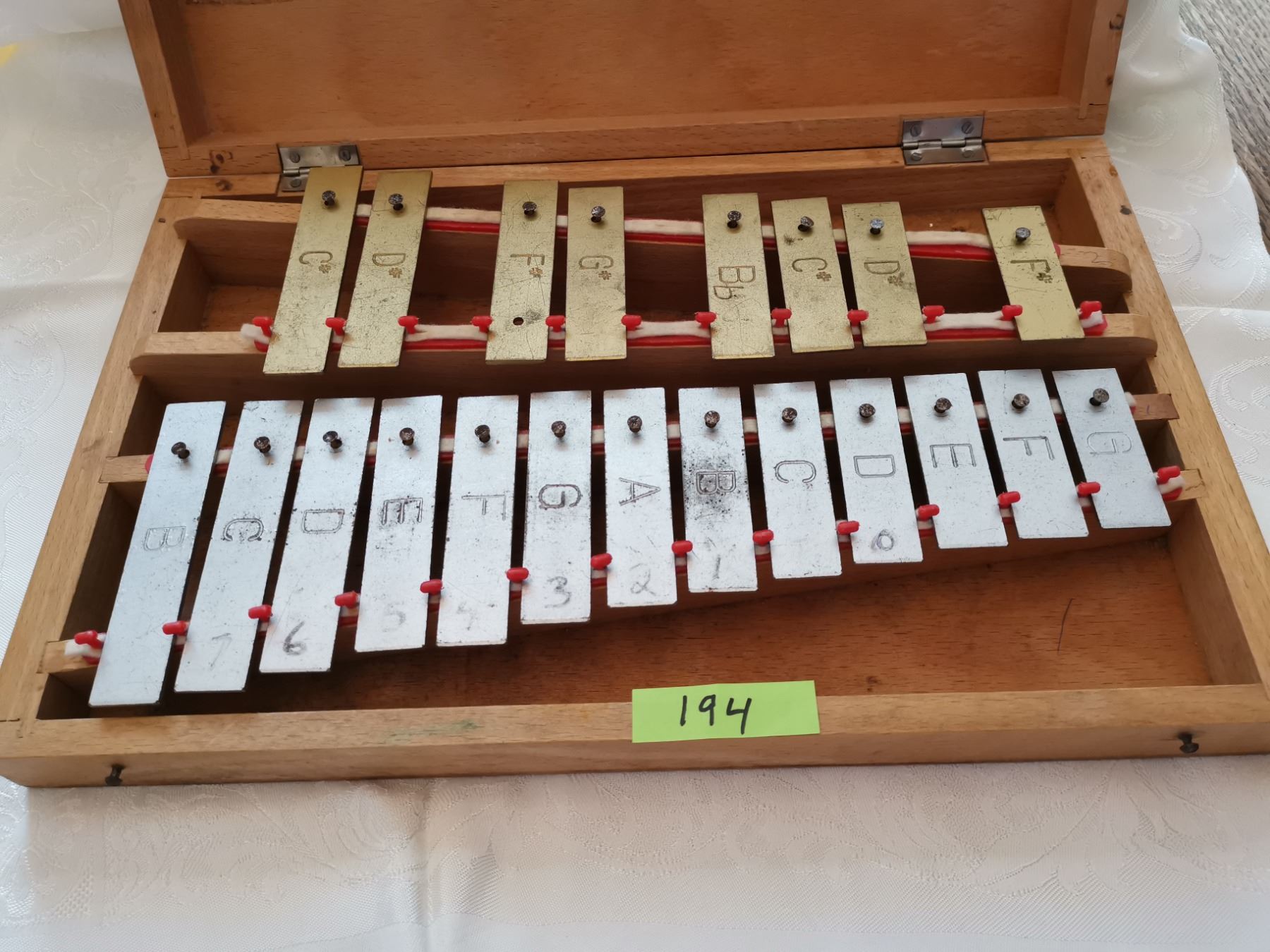 Xylophone in wood box - Schmalz Auctions