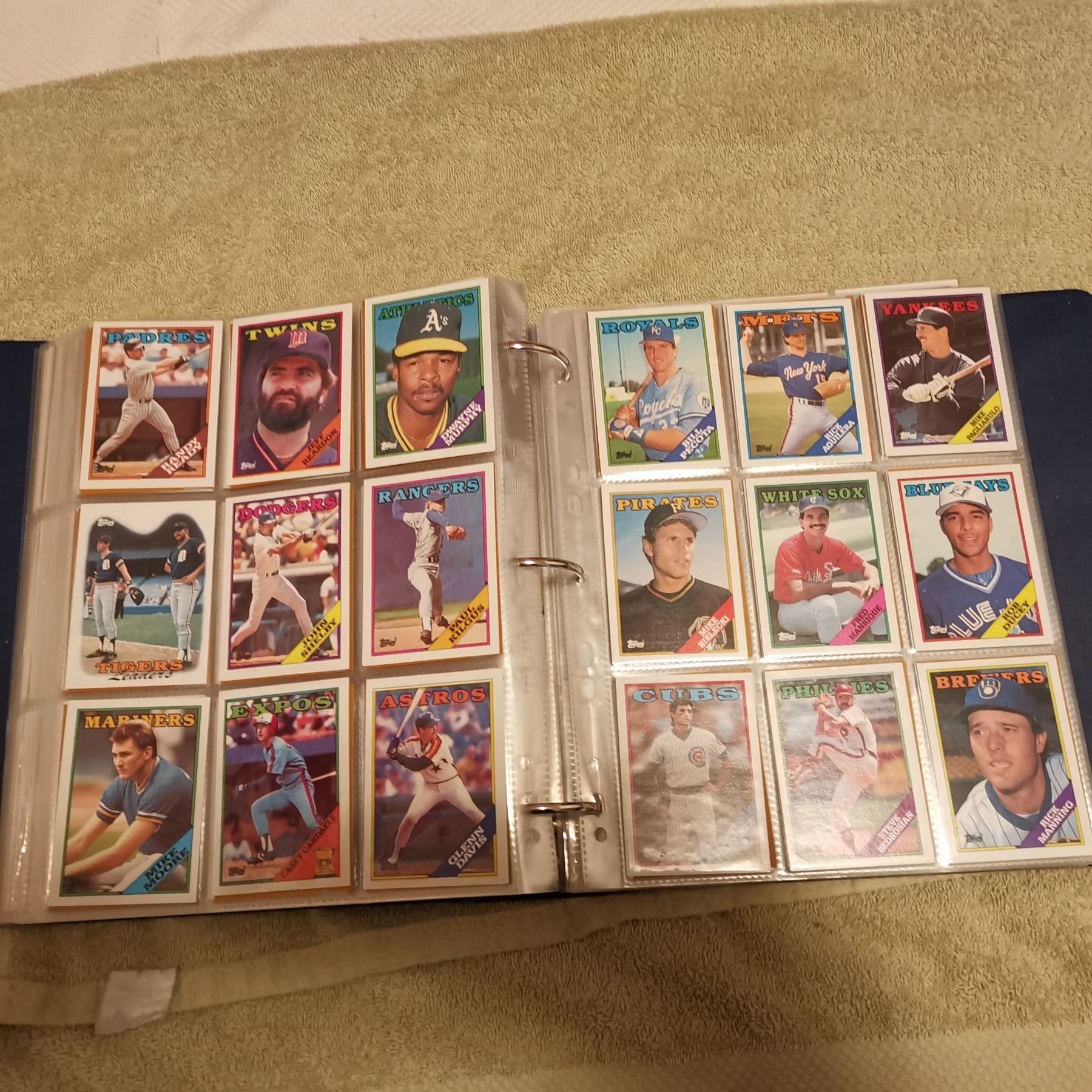 1988 Topps Full Set Baseball Cards - Schmalz Auctions