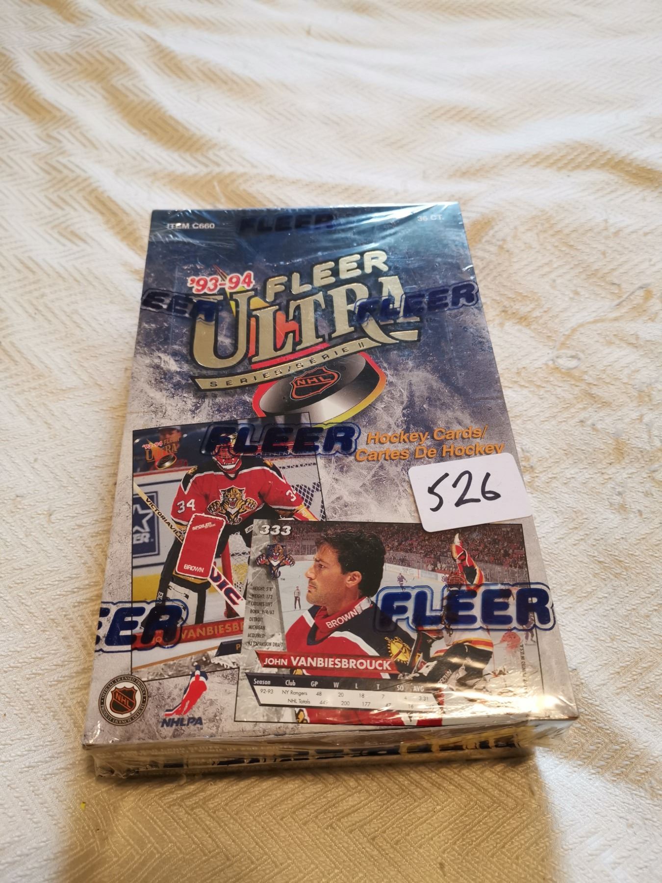 1993-94 FLEER ULTRA HOCKEY CARDS, SEALED BOX - Schmalz Auctions