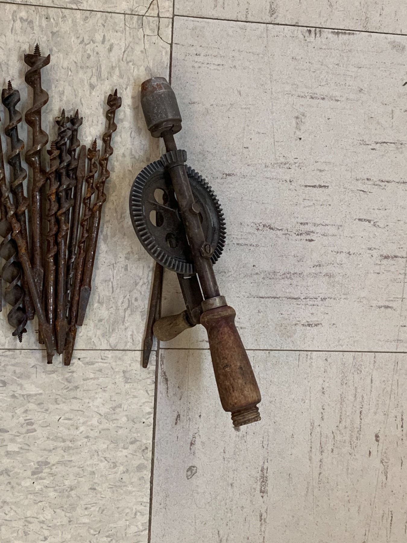 LOT OF ANTIQUE DRILLS AND BITS - Schmalz Auctions