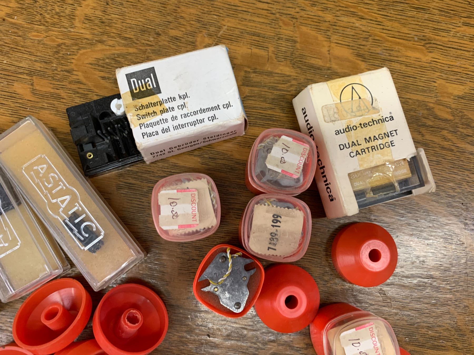 VINTAGE RECORD PLAYER, ELECTRONIC PARTS AND 45 RPM ADAPTERS - Schmalz ...