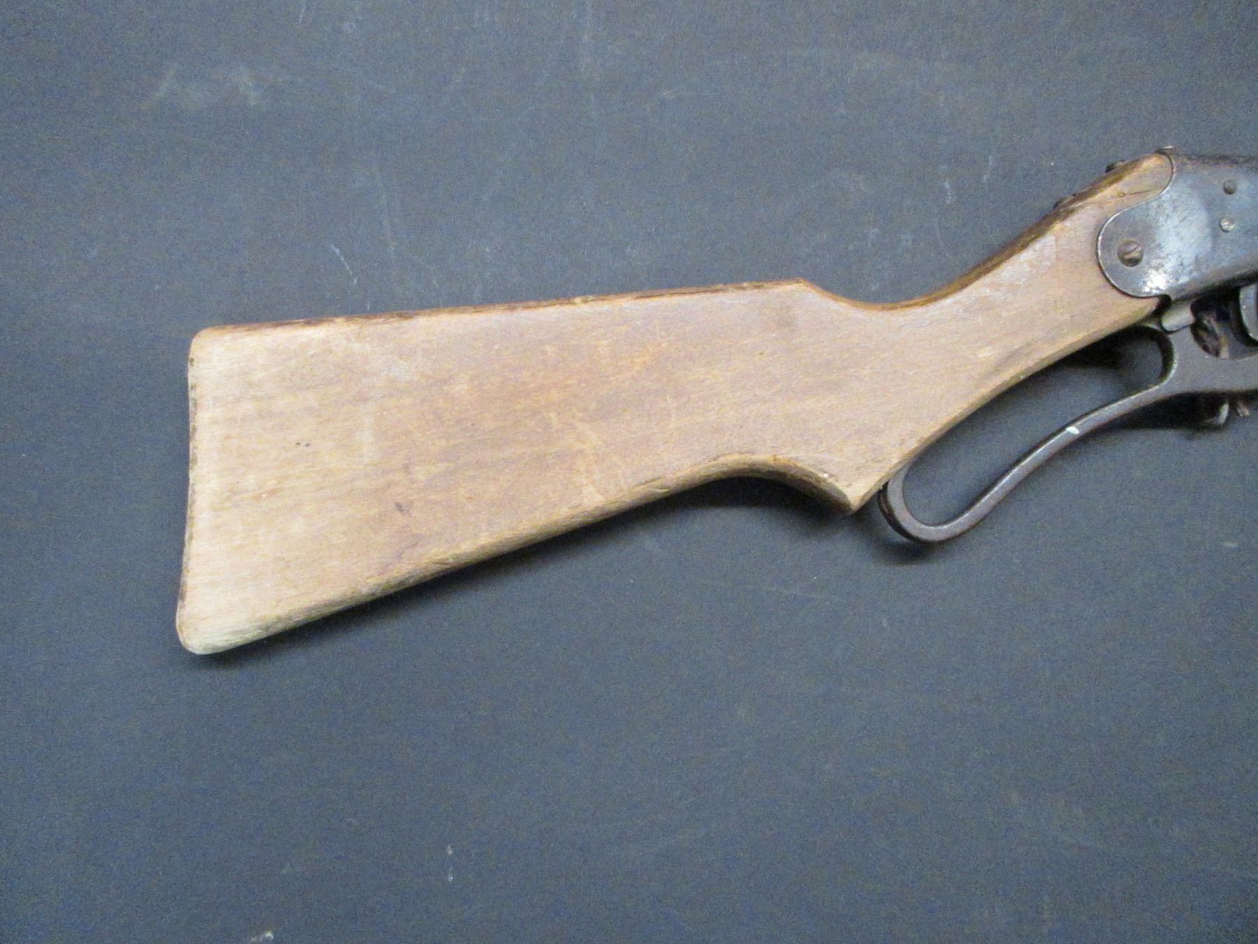 Daisy Red Ryder Model 40 Lever Action Saddle Ring Carbine BB Gun