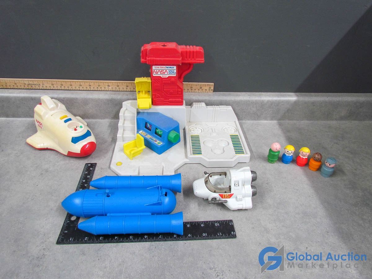 Fisher Price Little People Space Station Toys