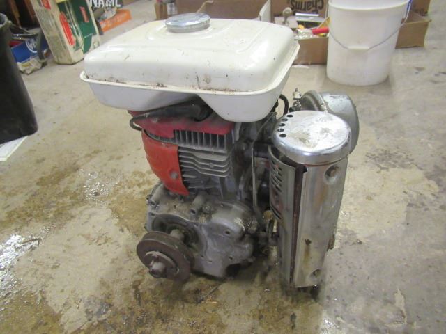 Honda G400 Side Shaft Engine 10 HP - NR Kept in Shed