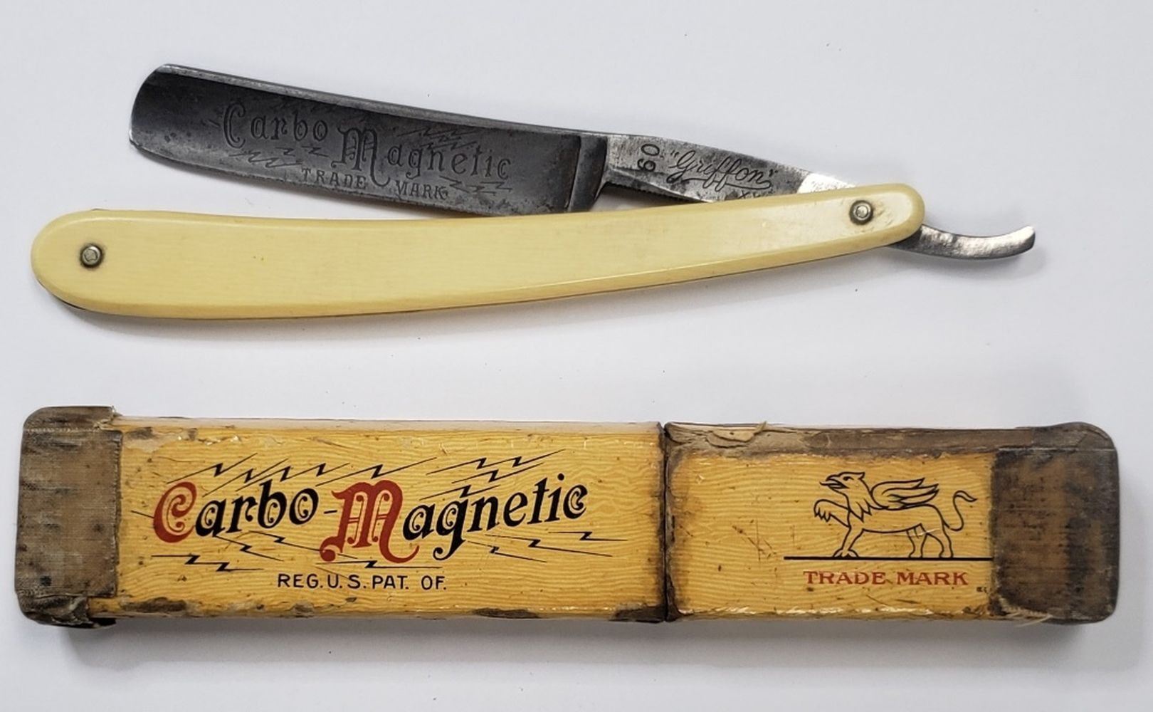 Antique Carbo Magnetic Griffon Straight Razor W/Bo