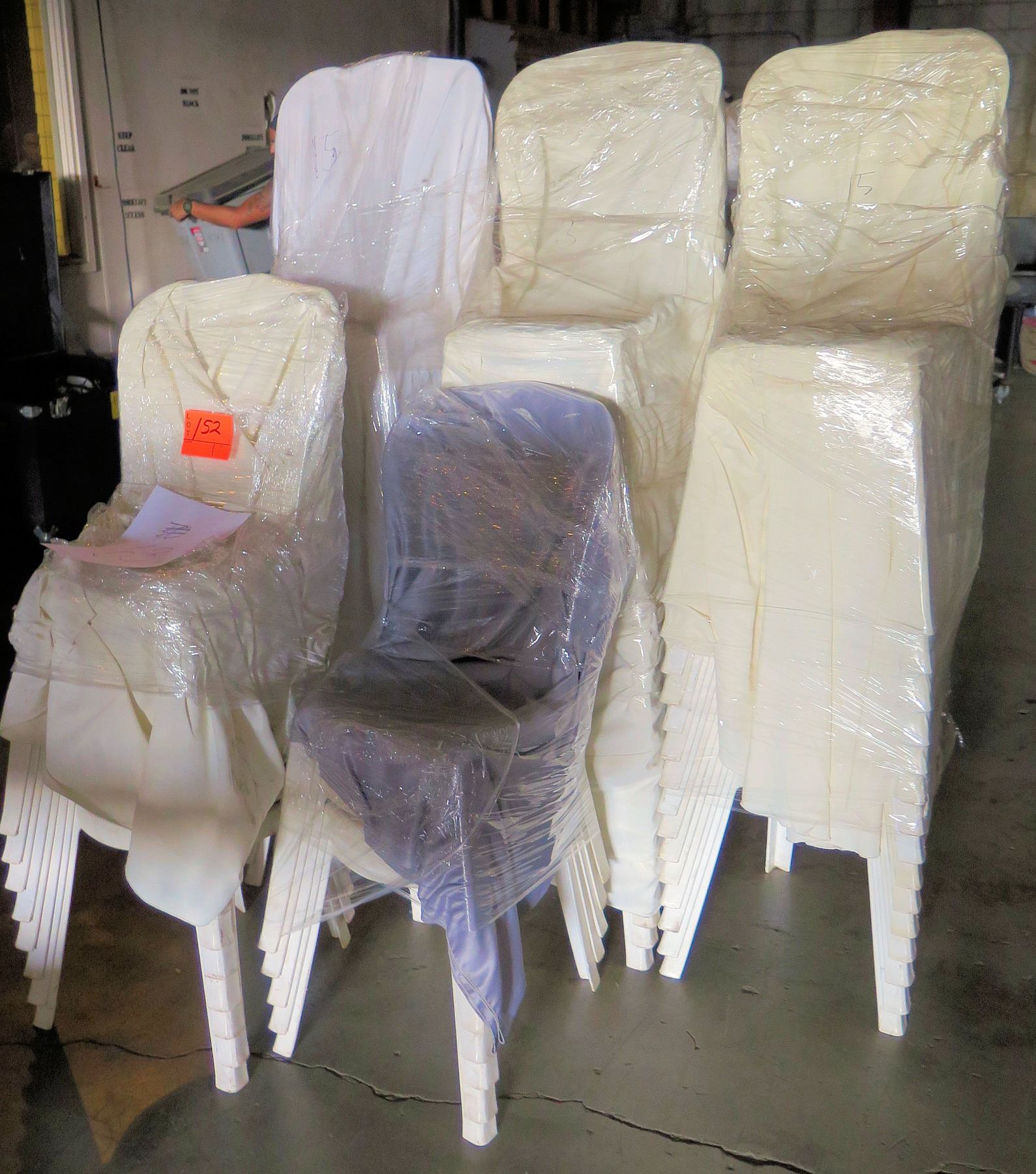 Qty 53 White Plastic Stackable Chairs - Oahu Auctions Qty 53 White Plastic Stackable Chairs - Oahu Auctions