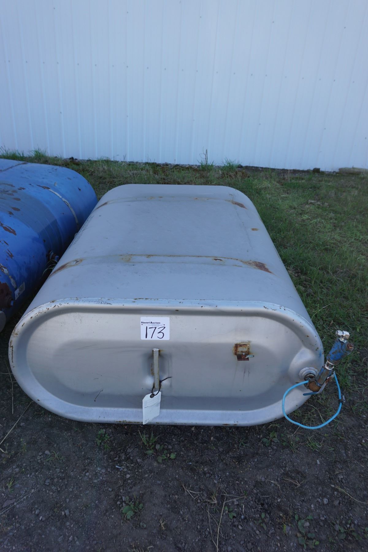 250 gallon oval fuel tank