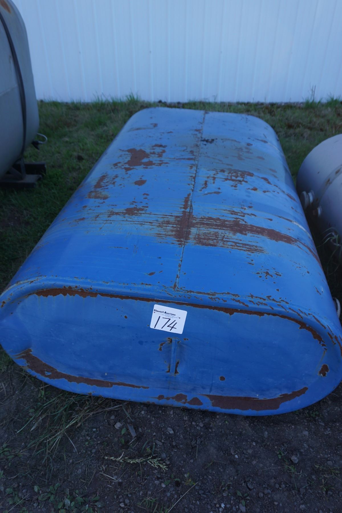 250 gallon oval fuel tank