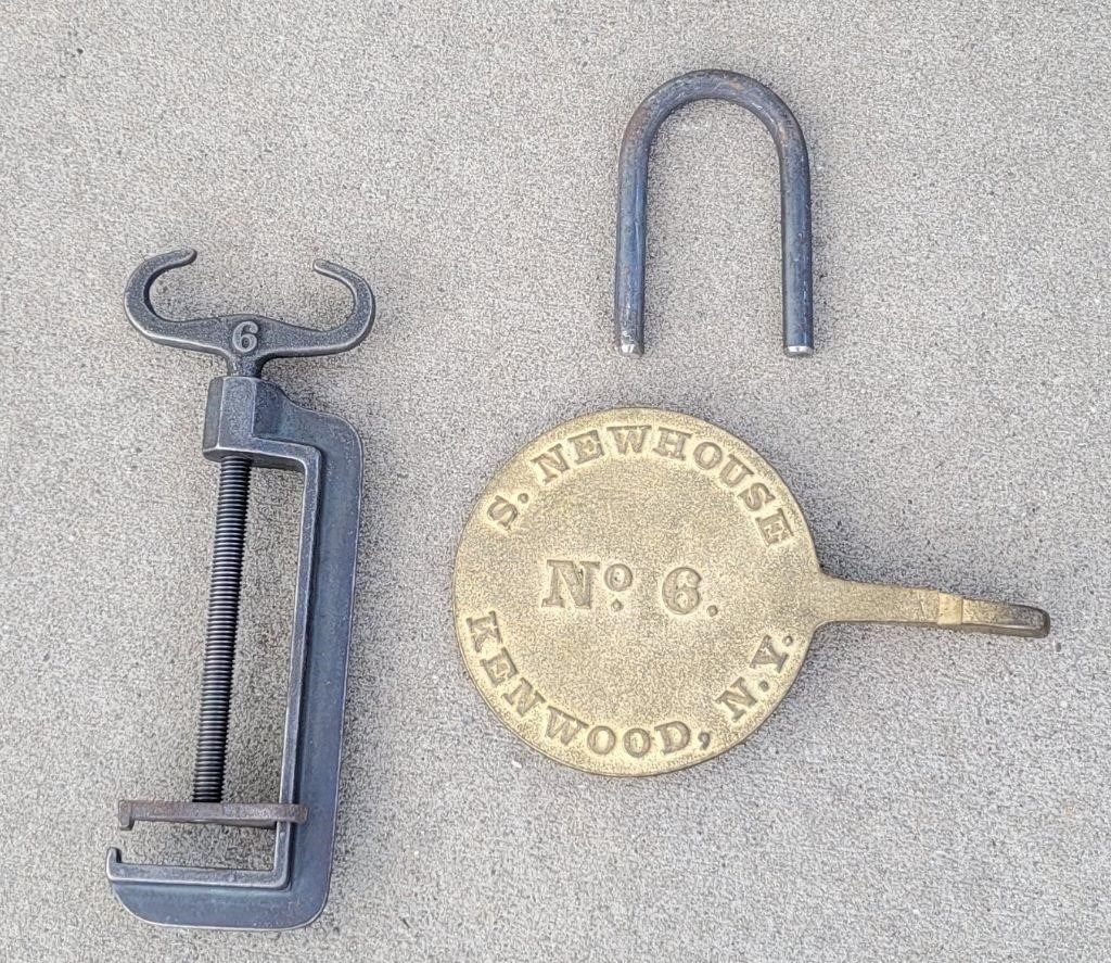 S. Newhouse Kenwood No 6 Bear Trap Clamp Pan