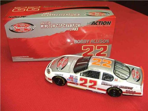 Bobby Allison #22 Victory Lap 1983 Cha