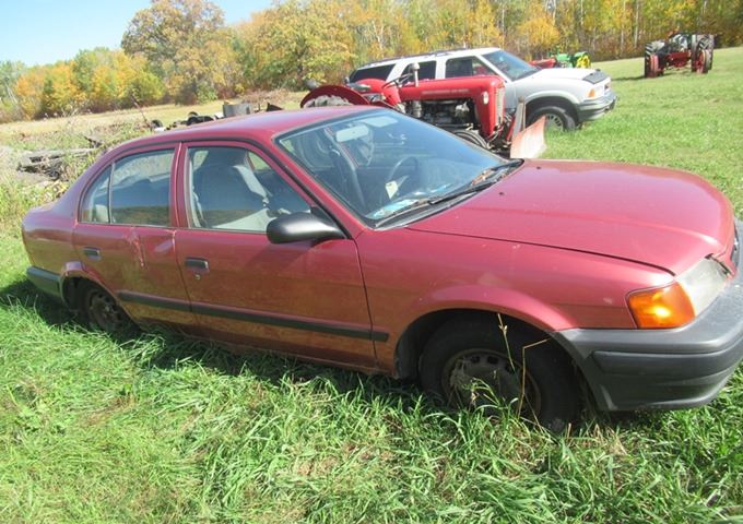 97 Toyota Tercel CE - NO TOD S#JT2BCS1L702890
