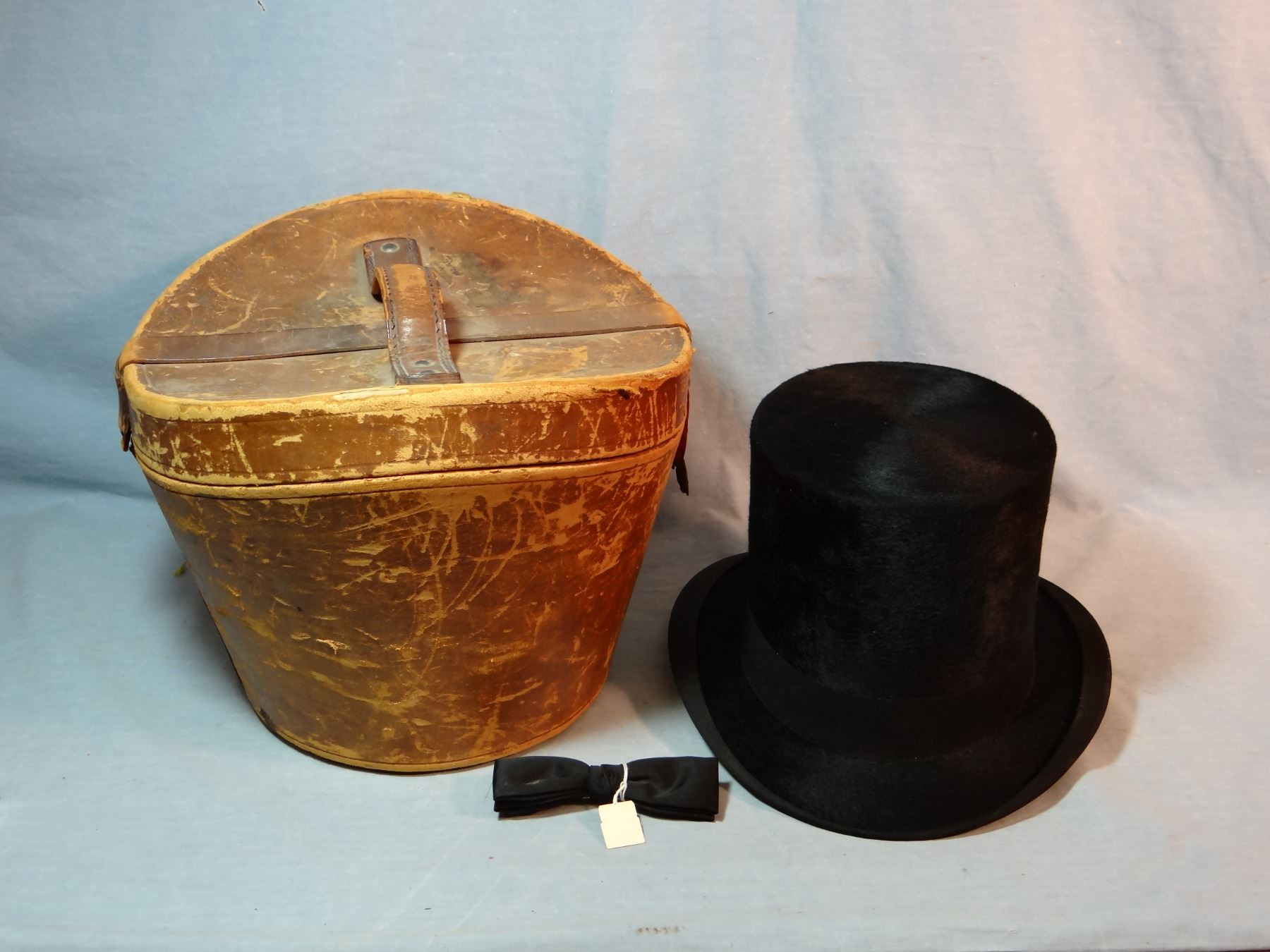 Vintage Maurice Rothchild beaver top hat, w/ original leather hat box ...