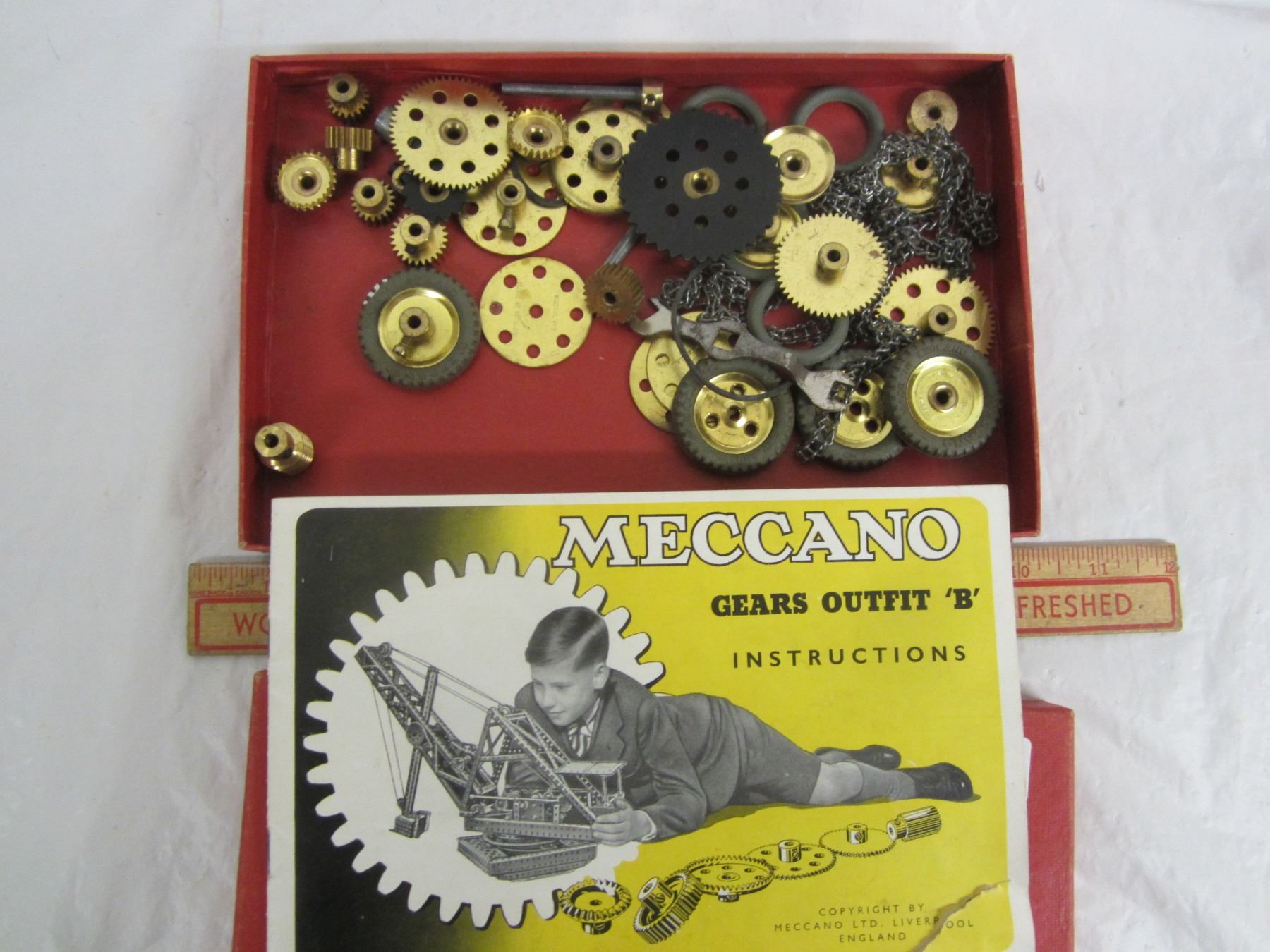 VINTAGE MECCANO GEARS OUTFIT WITH BOX - Schmalz Auctions