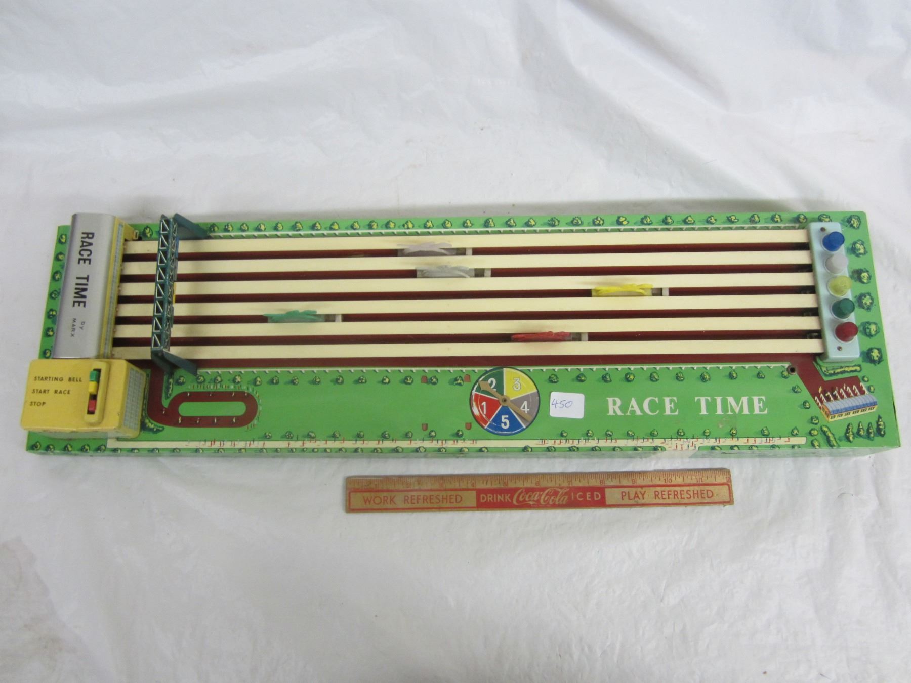 VINTAGE RACE TIME GAME BY MARX BATTERY OPERATED WORKING - Schmalz Auctions