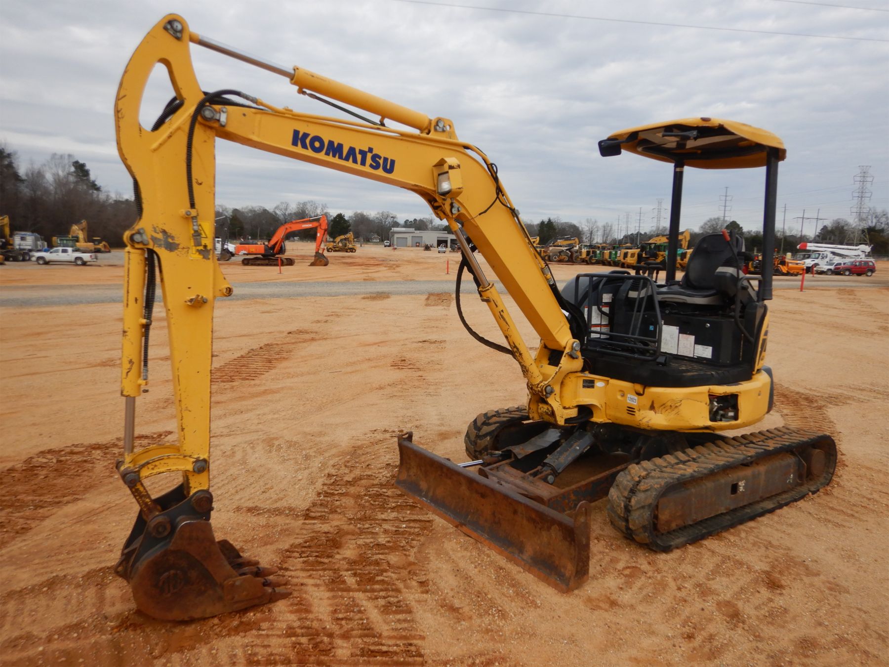 2012 KOMATSU PC35MR-3 Excavator - Mini