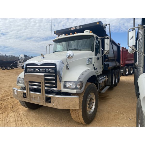 2016 MACK GU713 Dump Truck