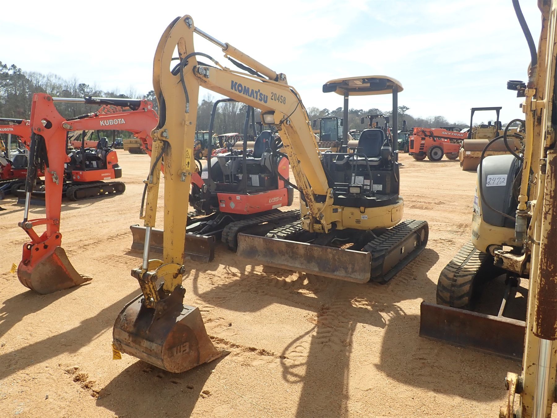 KOMATSU PC35MR-3 Excavator - Mini