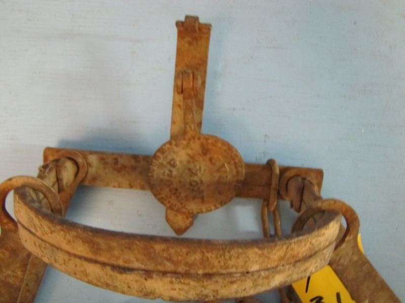 Oneida / Newhouse number 4 and 1/2 wolf trap 24 in Long