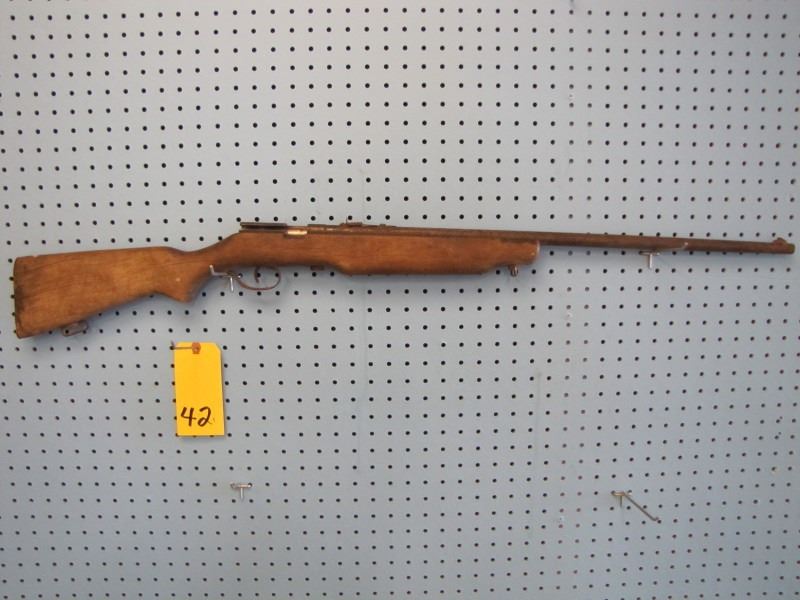 Cooey model 75 single shot 22 calibre major rust stock has cracks ...