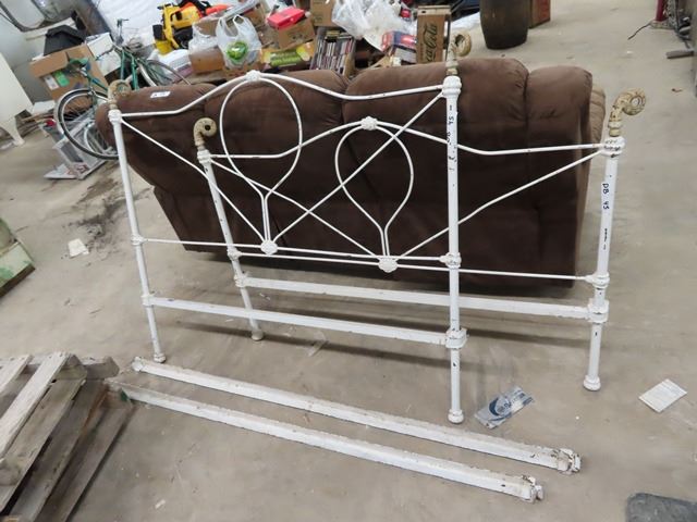 Wrought Iron Bed w Side Rails- Vintage