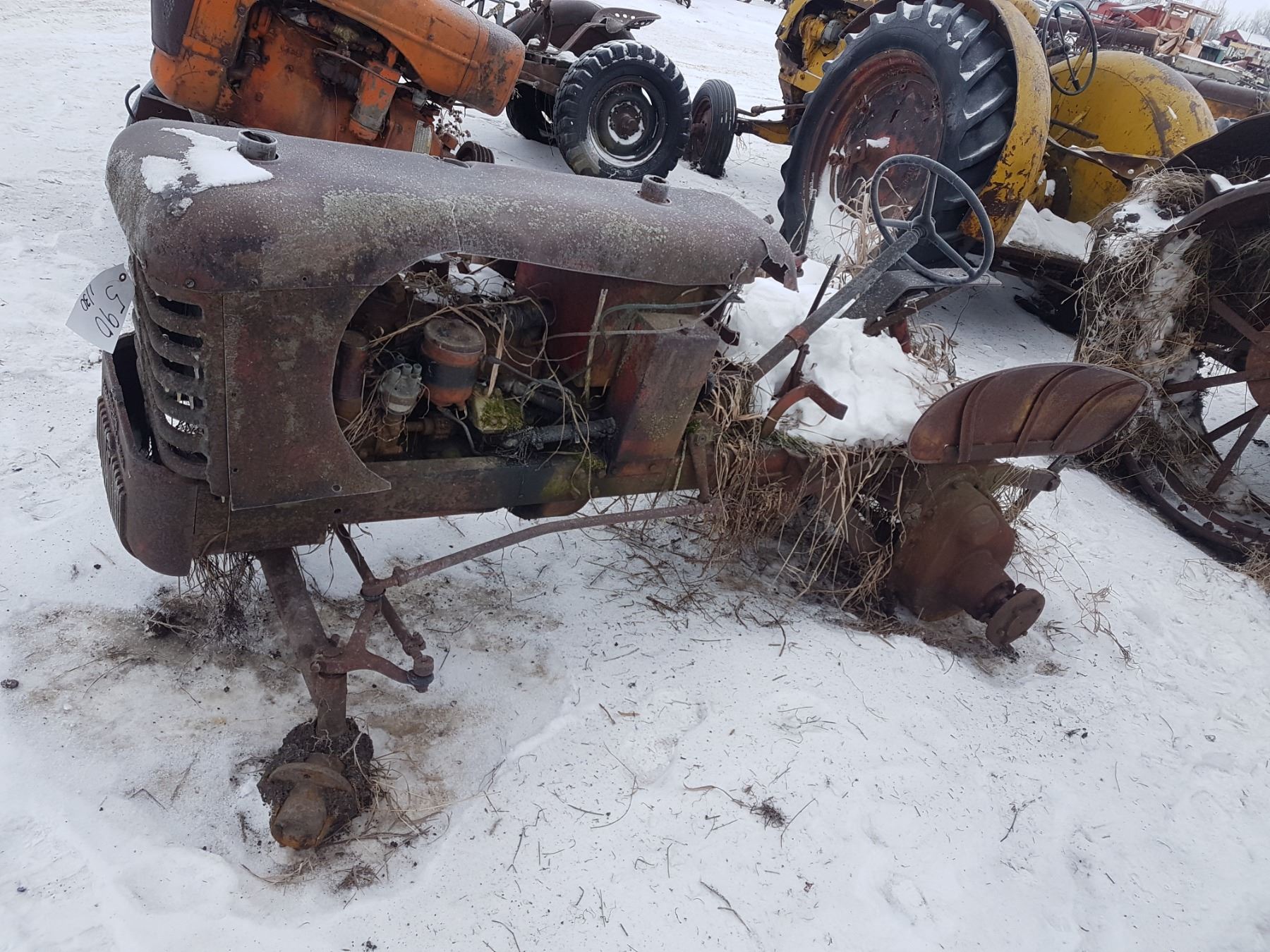 Leader Tractor - Schmalz Auctions