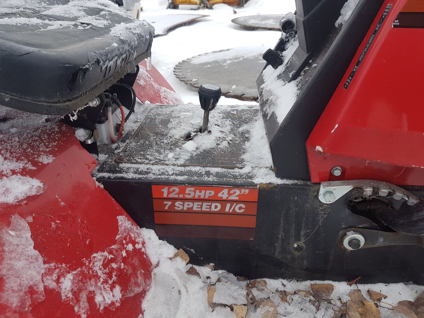 Riding Lawn Mower - Turf Power - 12.5HP - 42" Cutting Width