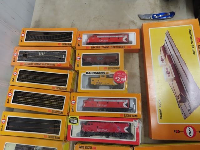 Cox Train Set- HO Scale & Few Life Like
