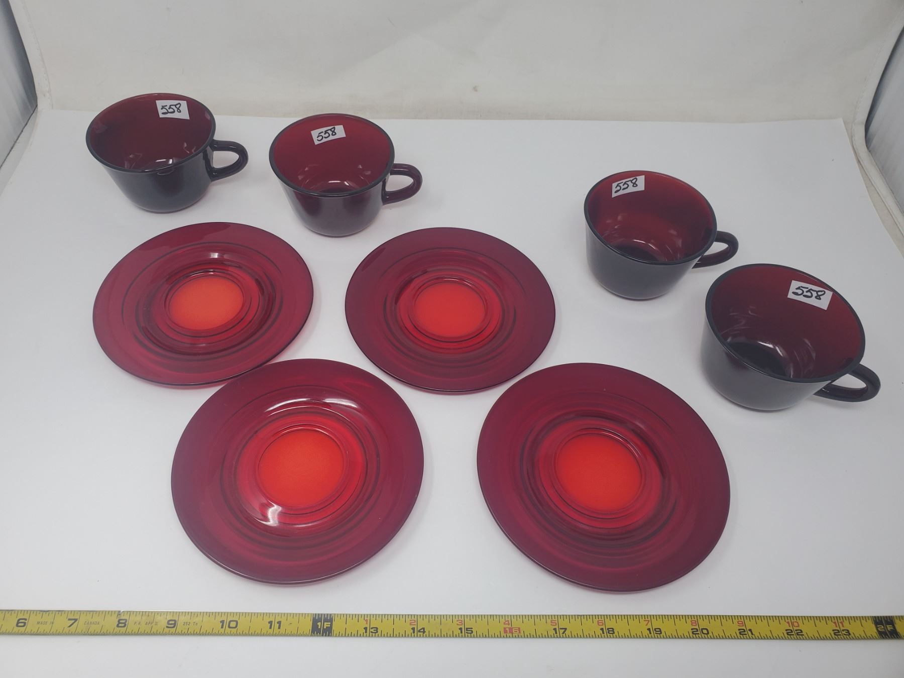 4 ruby glass cups & saucers (depression glass) - Schmalz Auctions