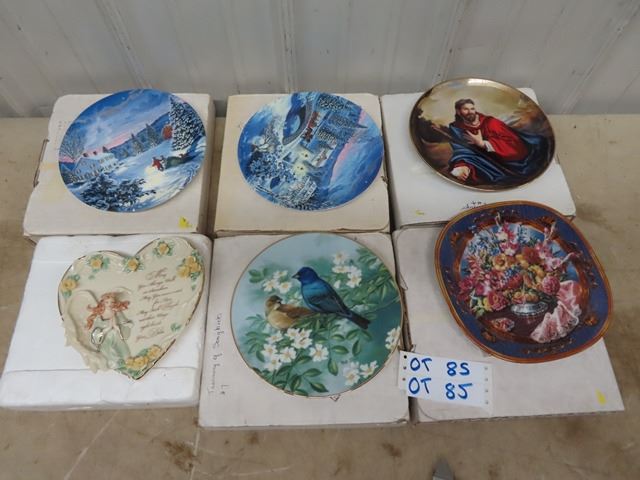 6 Collector Plates w Certificates & Boxes