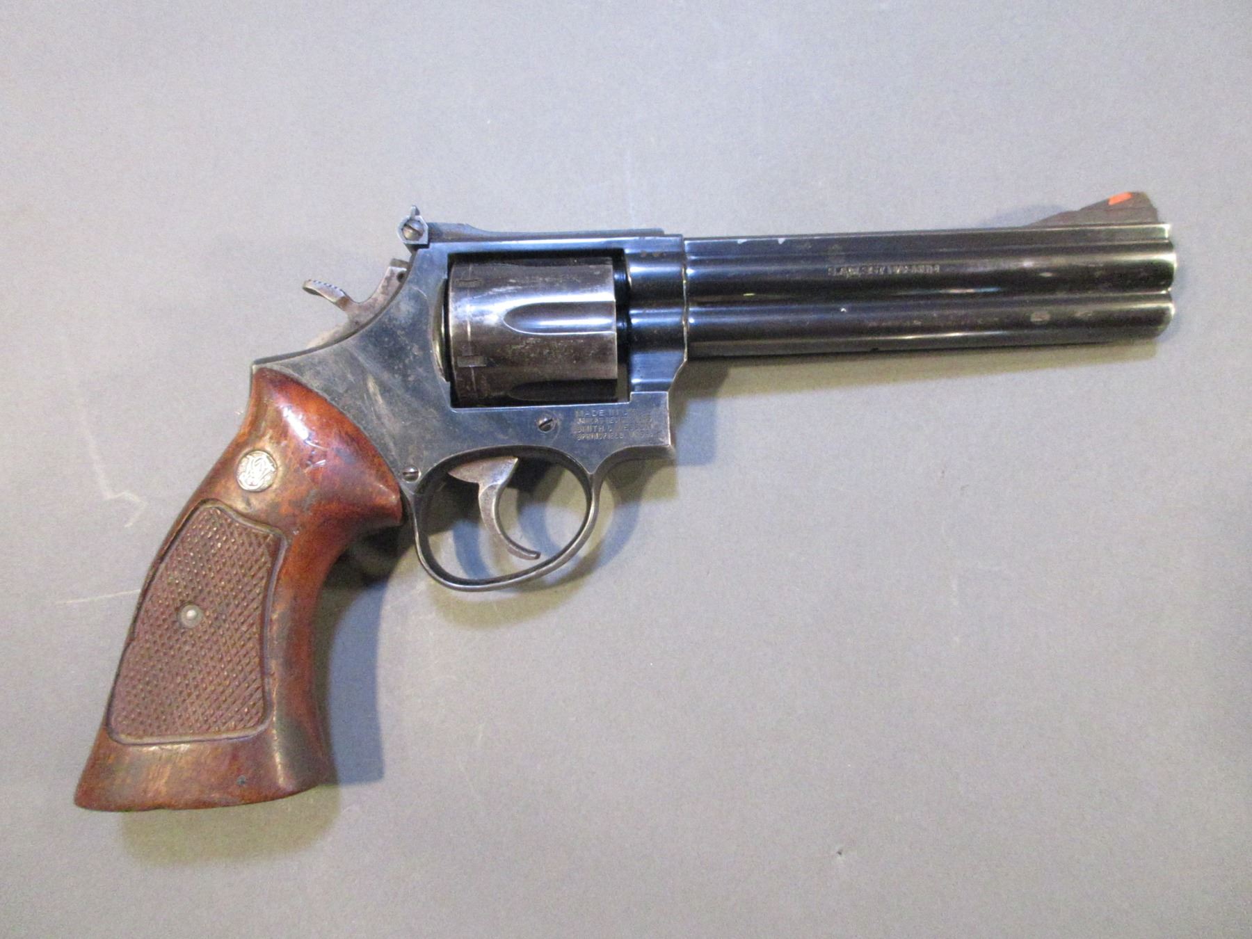 Smith and Wesson Model 586 Revolver- .357 Mag- 6" Barrel- Holster- #ABF4523