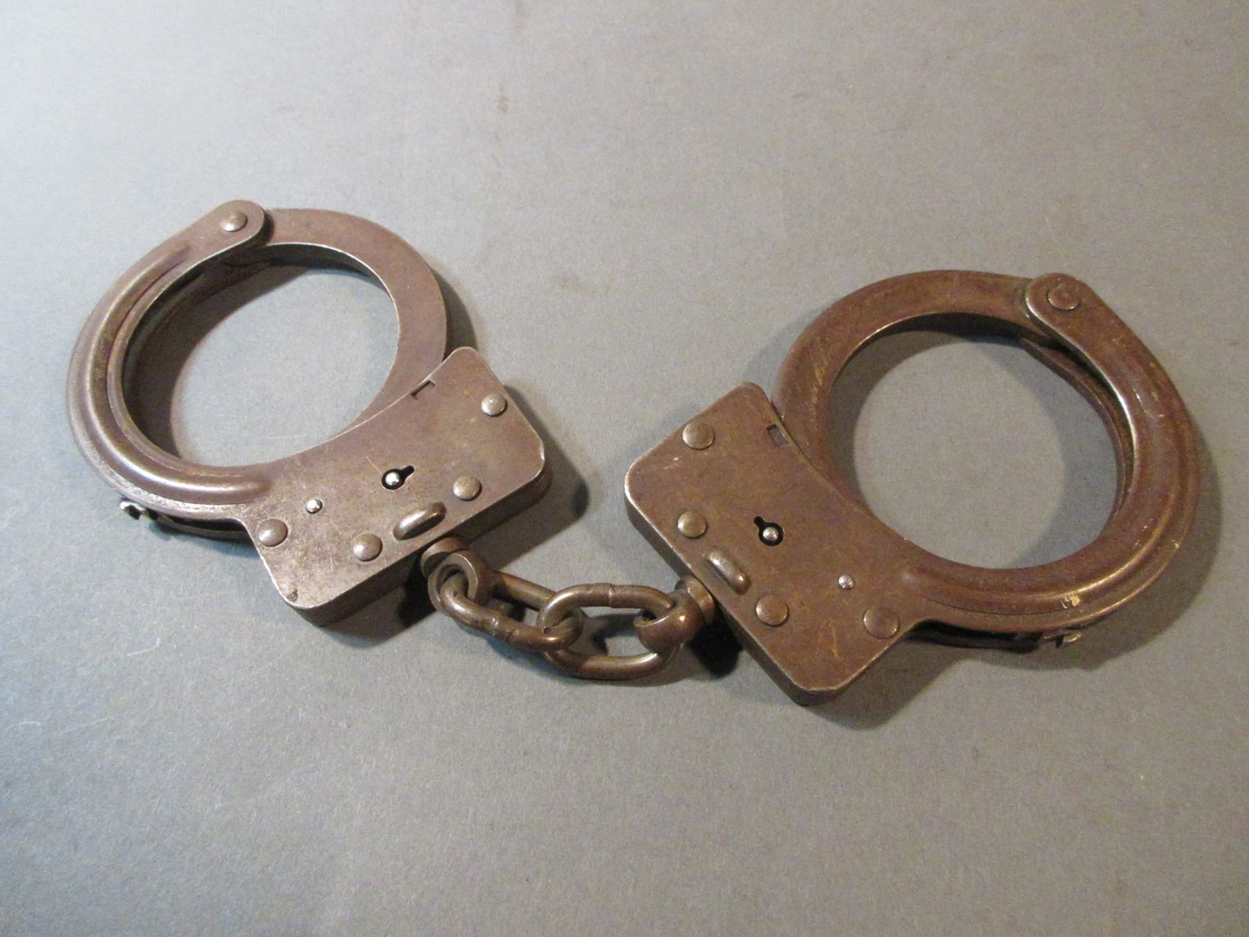 Marked Crockett + Kelly Inc Handcuffs