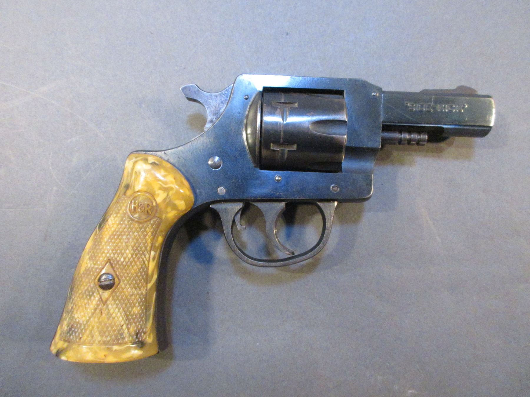 H+R Model 732 Side Kick Revolver- .32- 2.5" Barrel- Original Grips- #420500