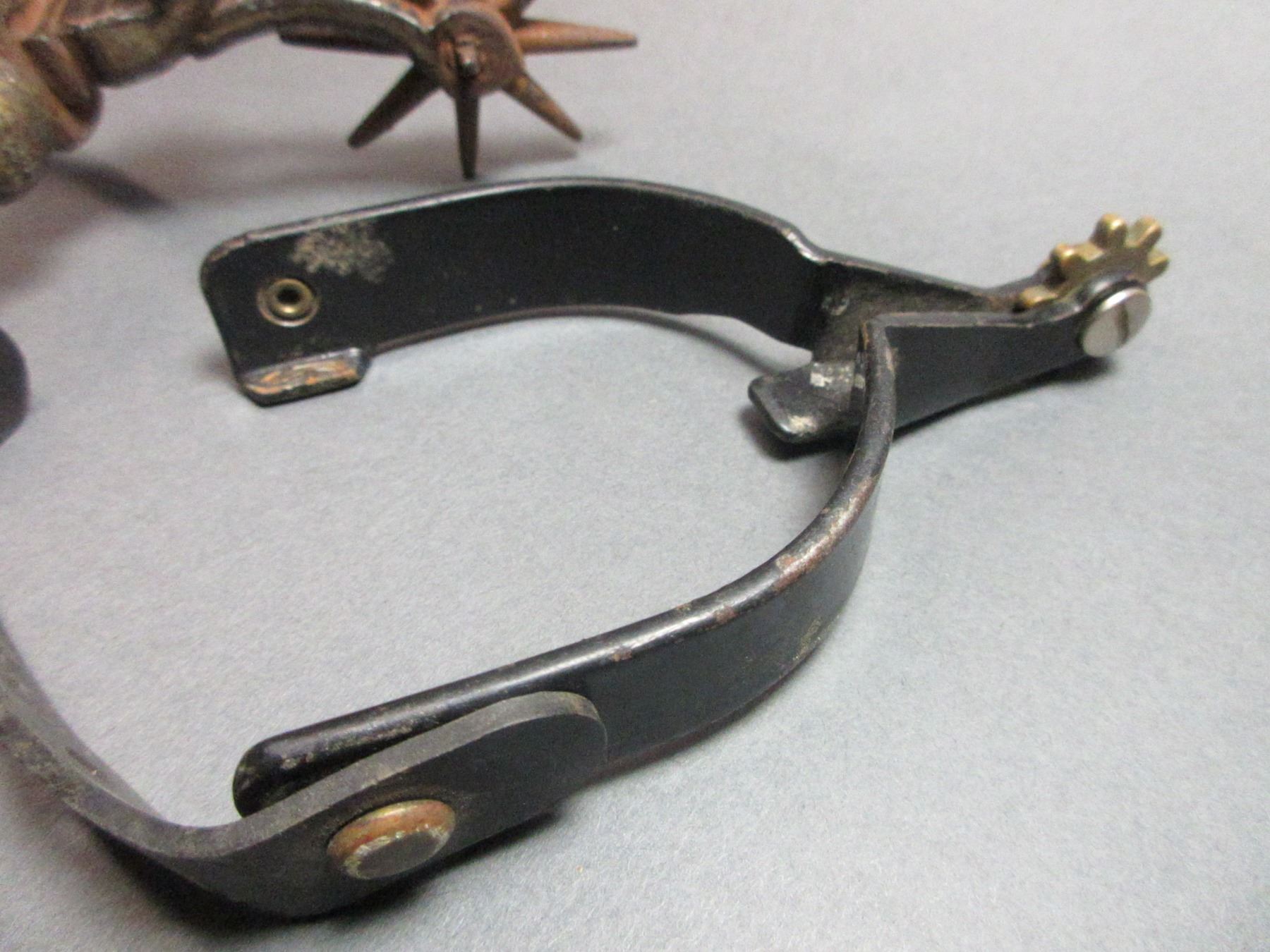 Box Of 5 Single Spurs- 2 Are Silver