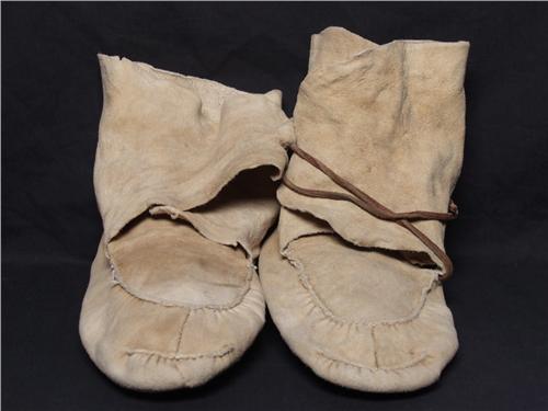 Rare T Center Seam Moccasins